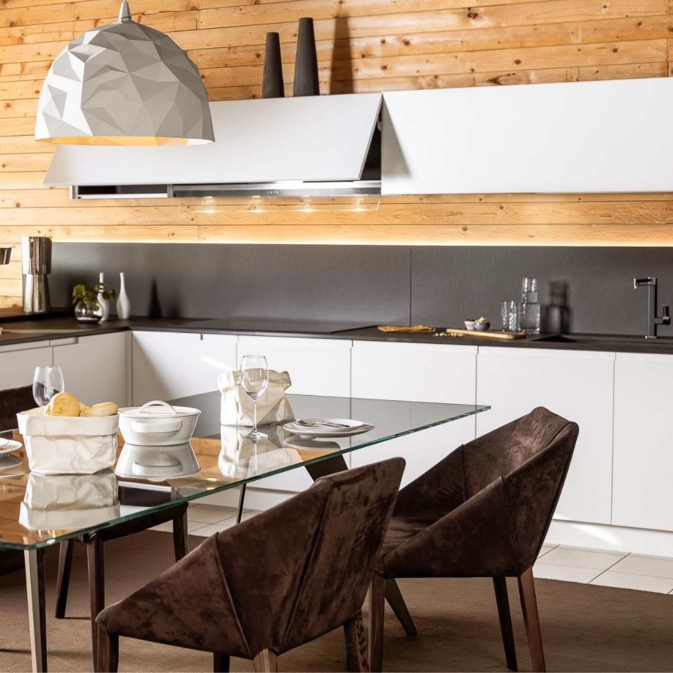 Light up your white kitchen: contemporary brightness | Primopiano cucine